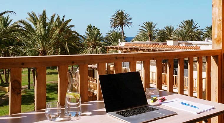 Homeoffice am Strand: Die schönsten Reiseziele für deine Kombination aus Arbeit und Urlaub mit TUI